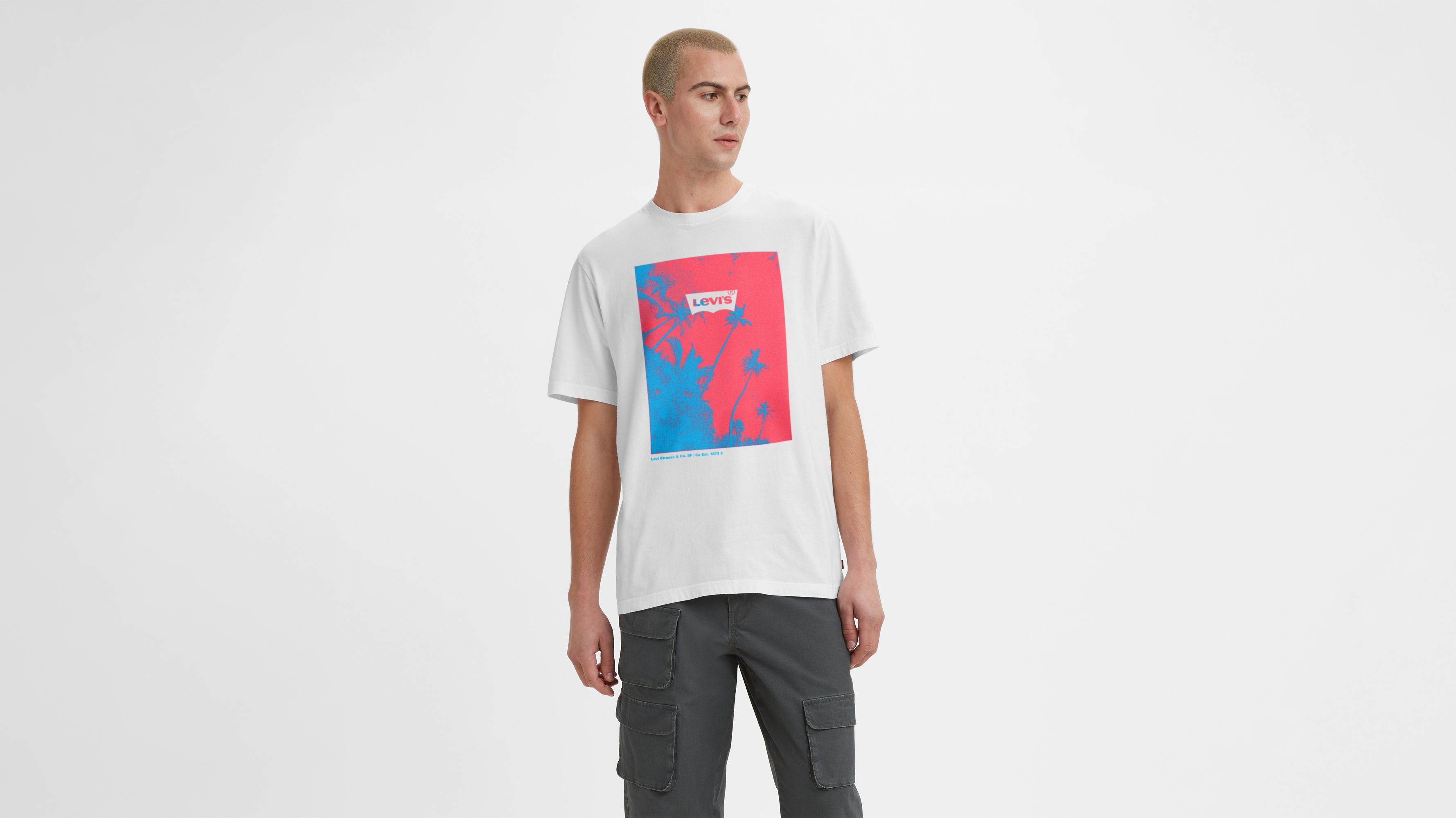Relaxed Fit Tee - White | Levi's® LI
