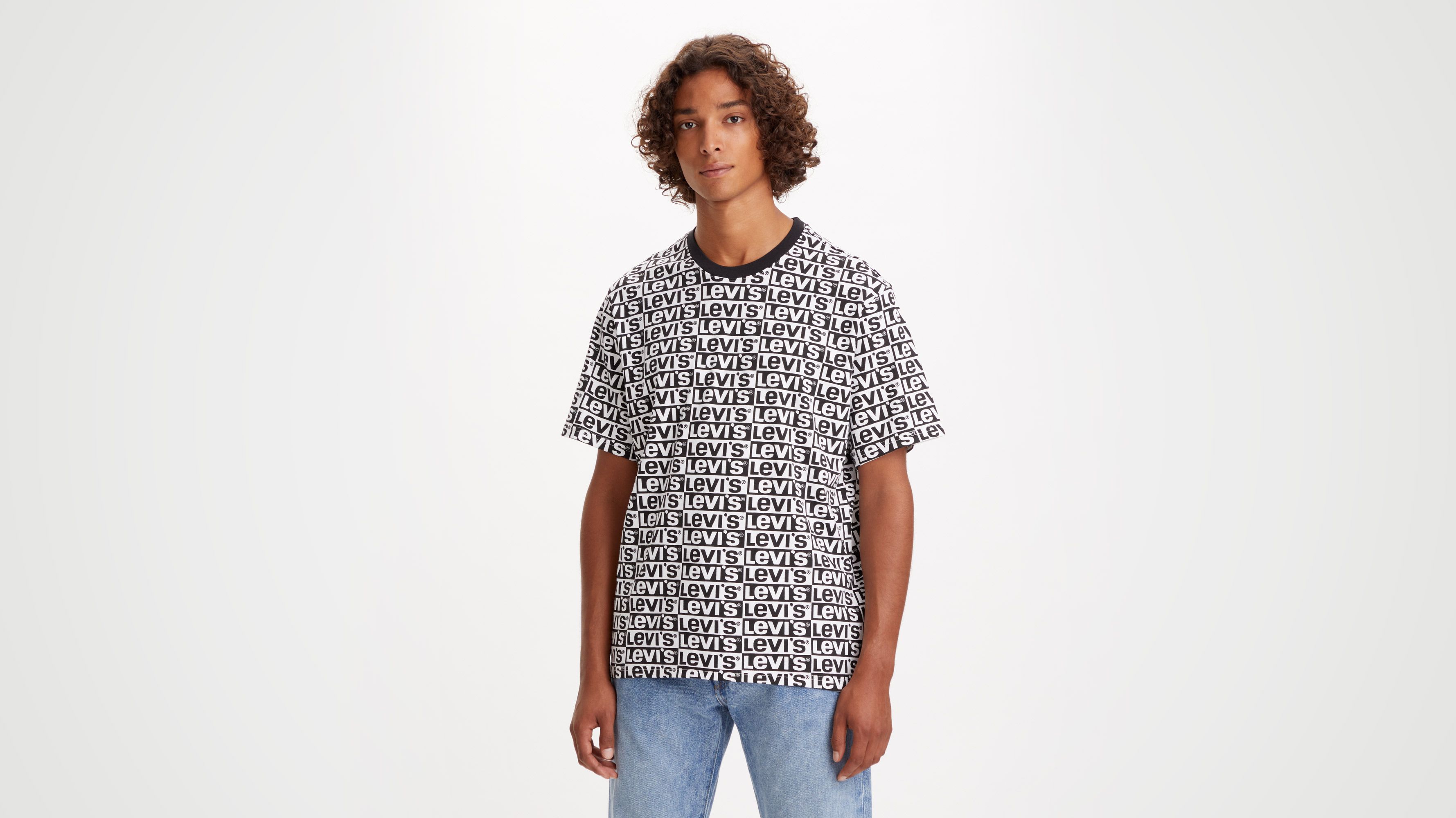 Relaxed Fit Short Sleeve Graphic Tee - White | Levi's® GI
