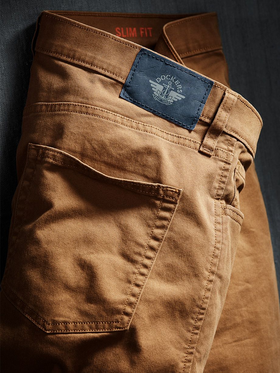 Khakis, Men's Clothing, Shoes & Accessories | Official Site