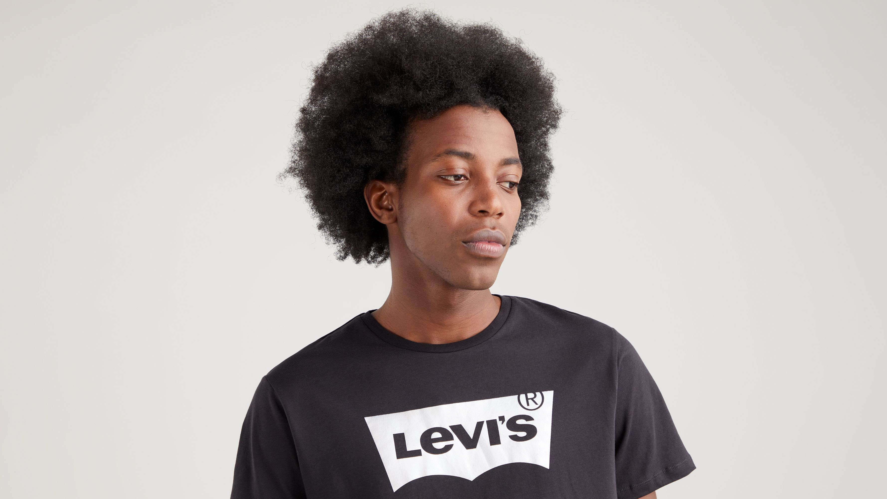 Graphic Crewneck Tee Bw Foil Caviar Grap - Black | Levi's® RO