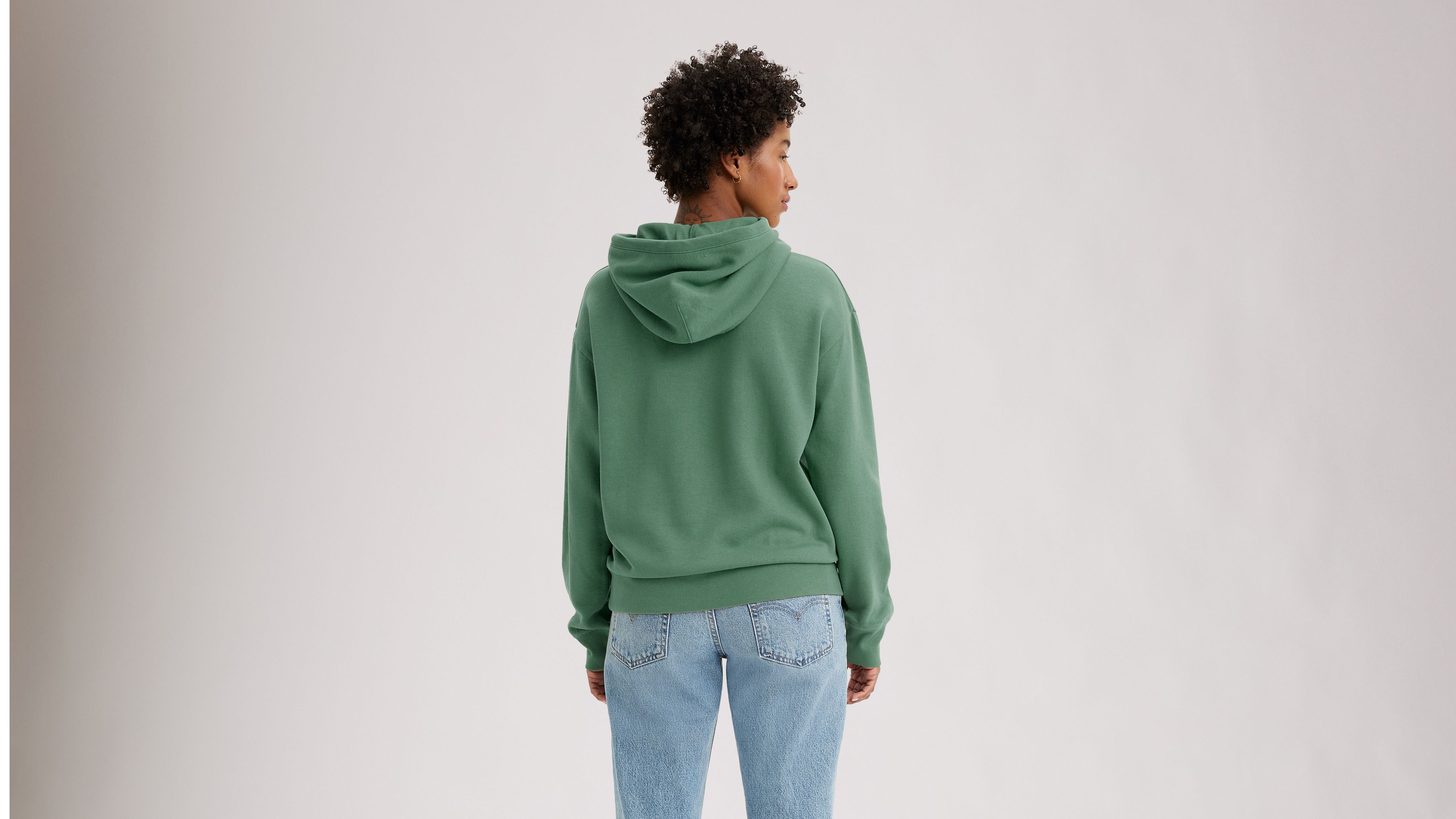 Standard Hoodie - Green | Levi's® CZ