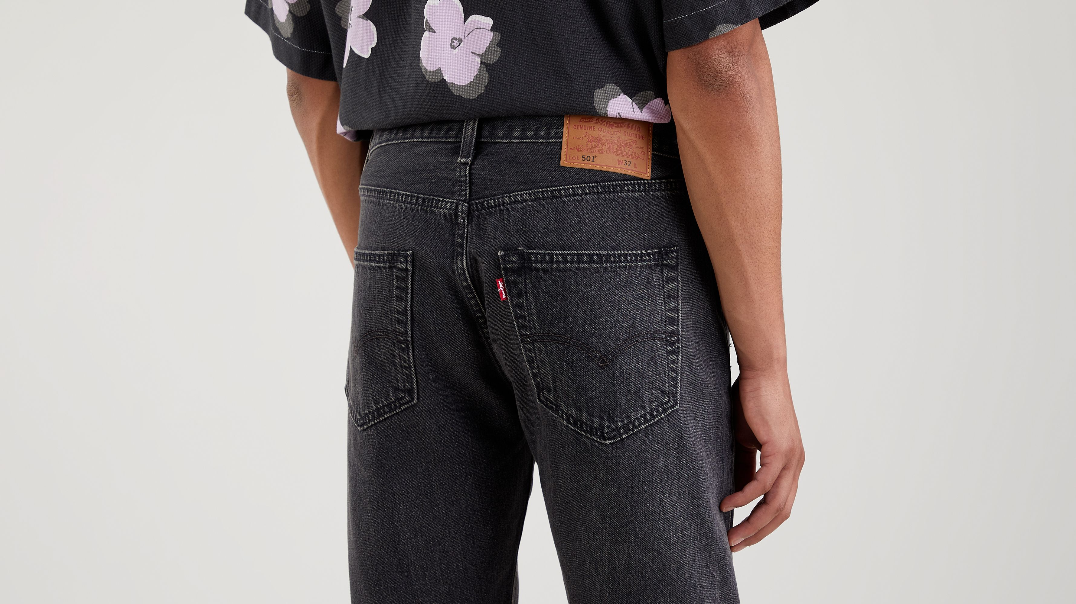 501® Hemmed Shorts - Black | Levi's® AD