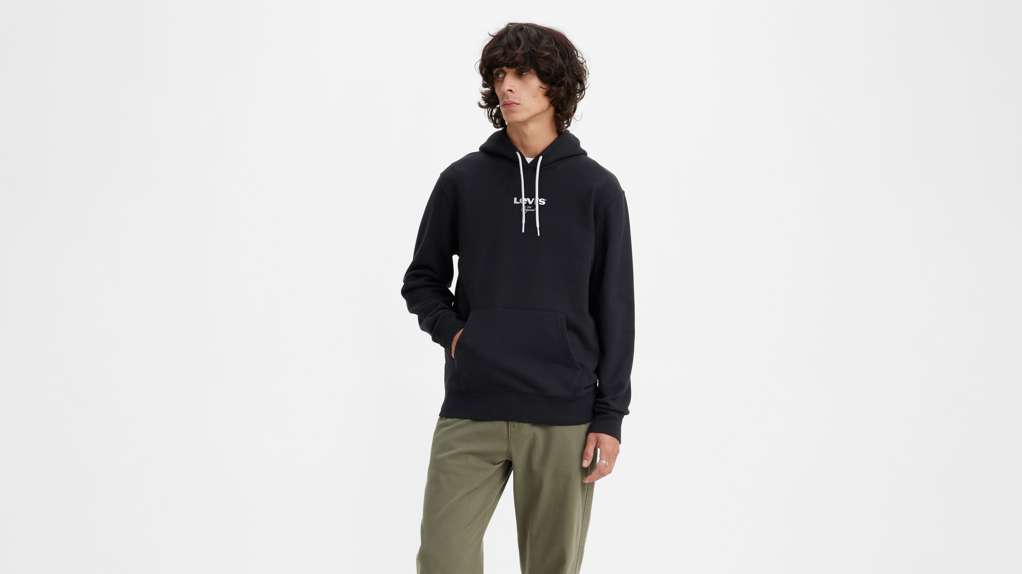 Standard Graphic Hoodie - Black | Levi's® BE