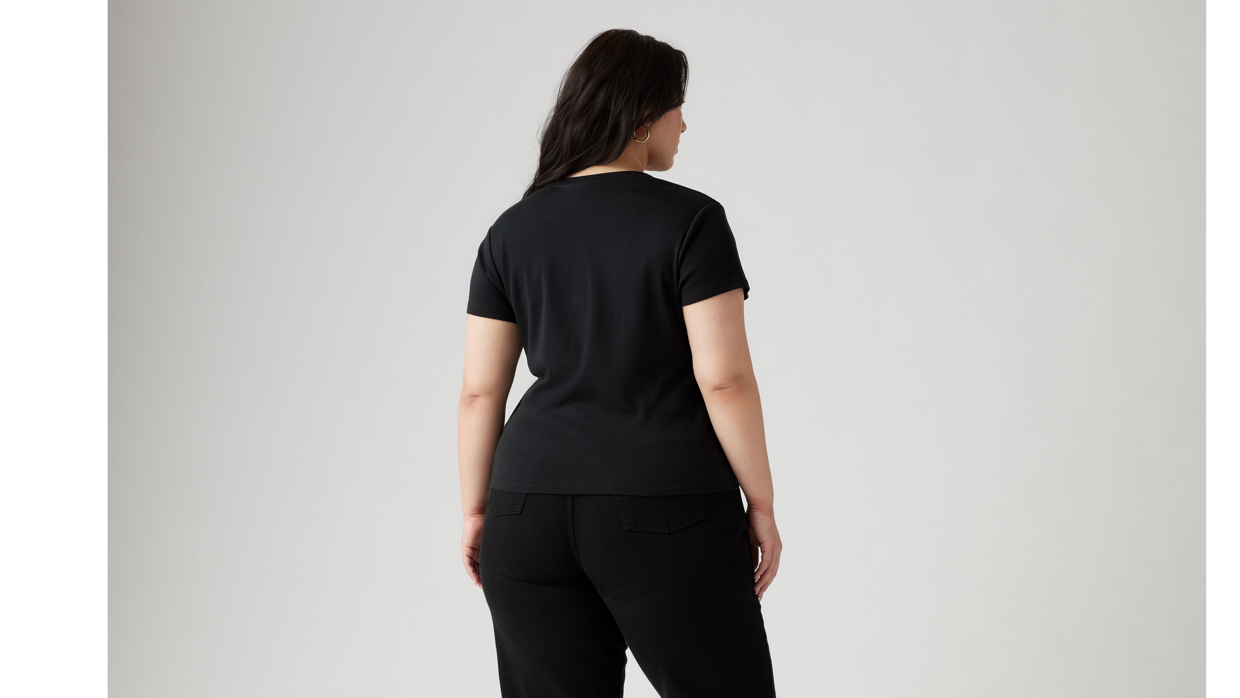 Baby Tee (plus) - Black | Levi's® ME