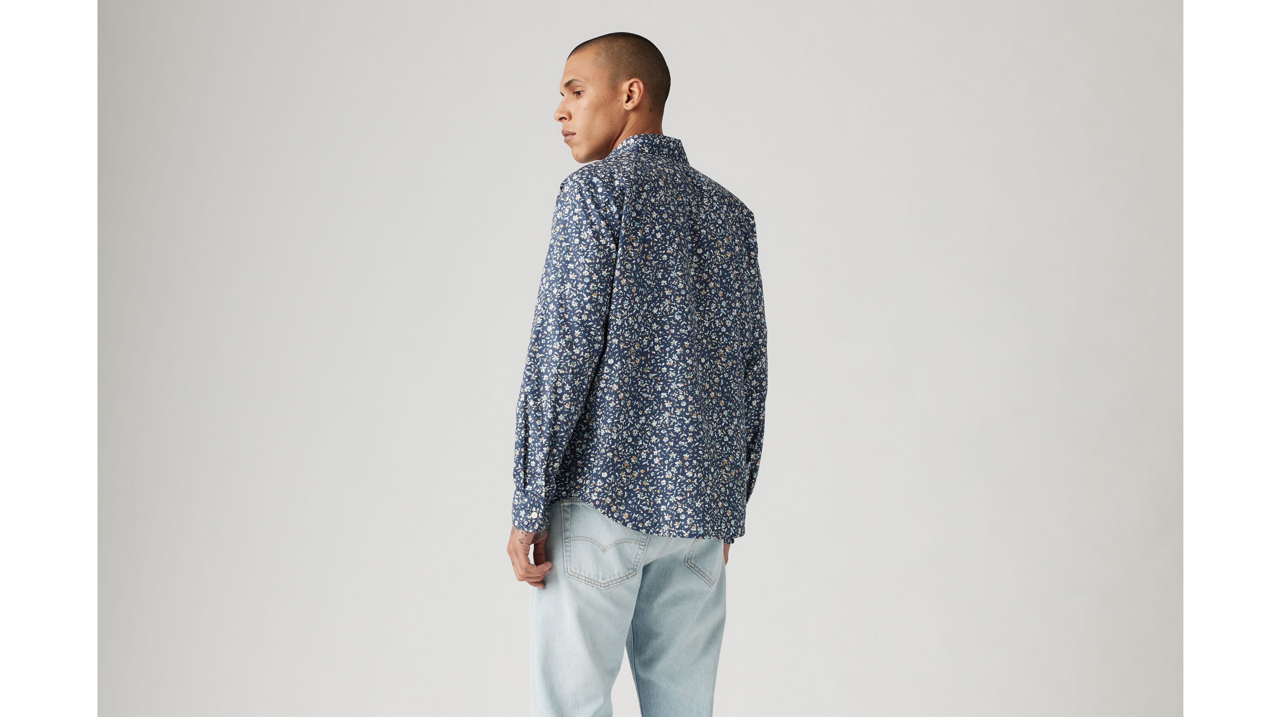 Classic One Pocket Standard Fit Shirt - Blue | Levi's® US