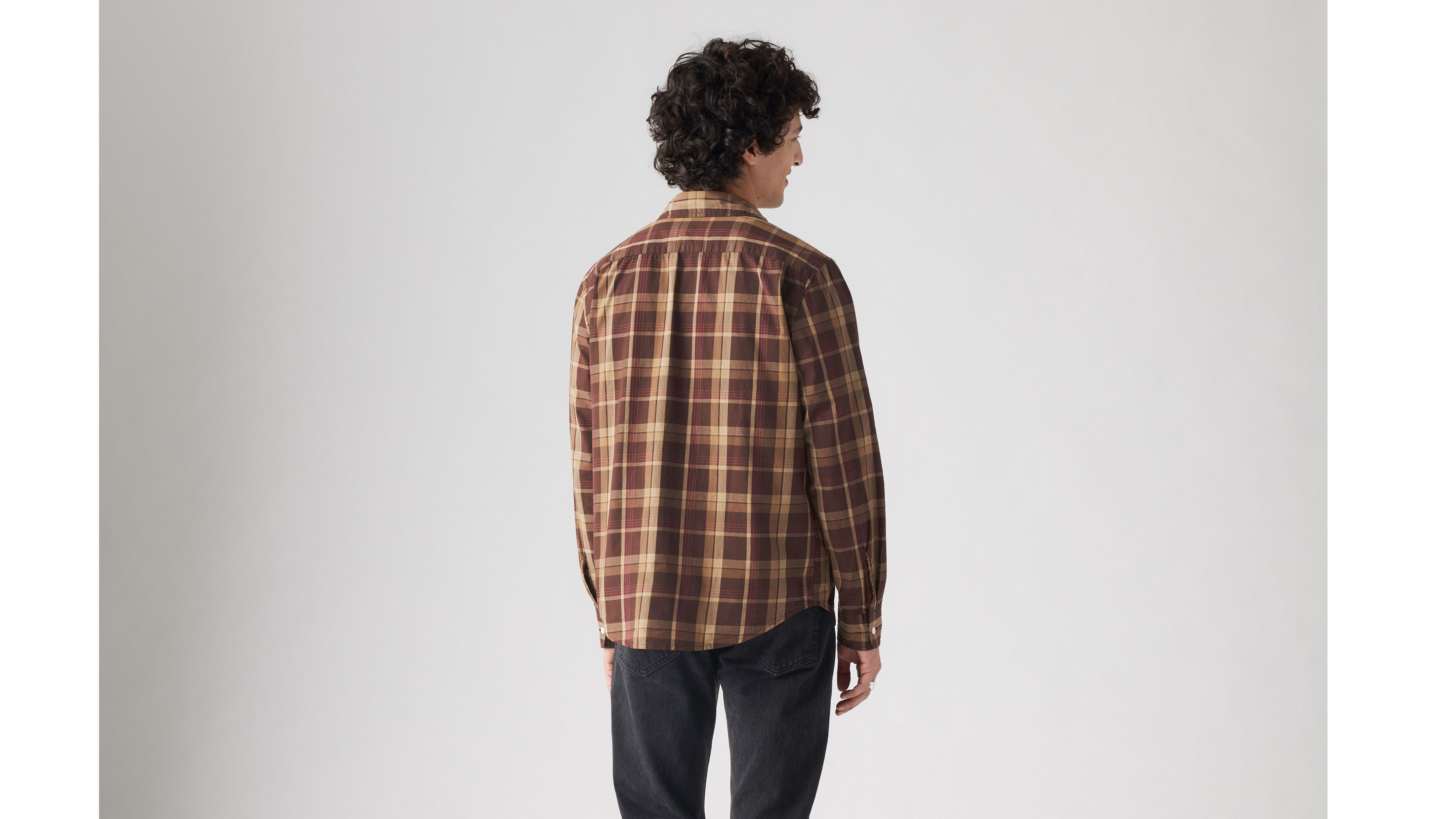 Classic One Pocket Standard Fit Shirt - Brown | Levi's® CA
