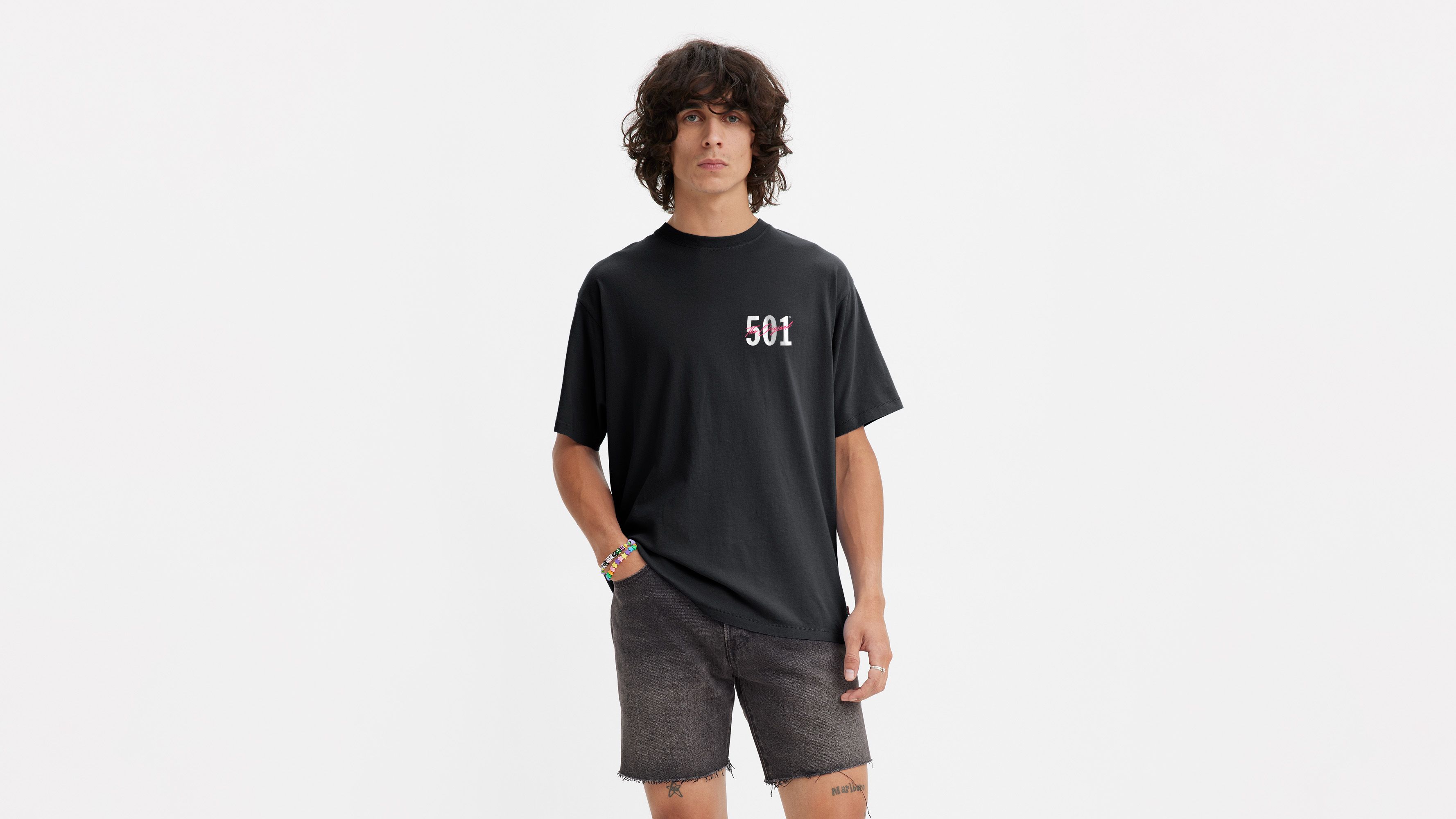 Vintage Fit Graphic T-shirt - Black | Levi's® US