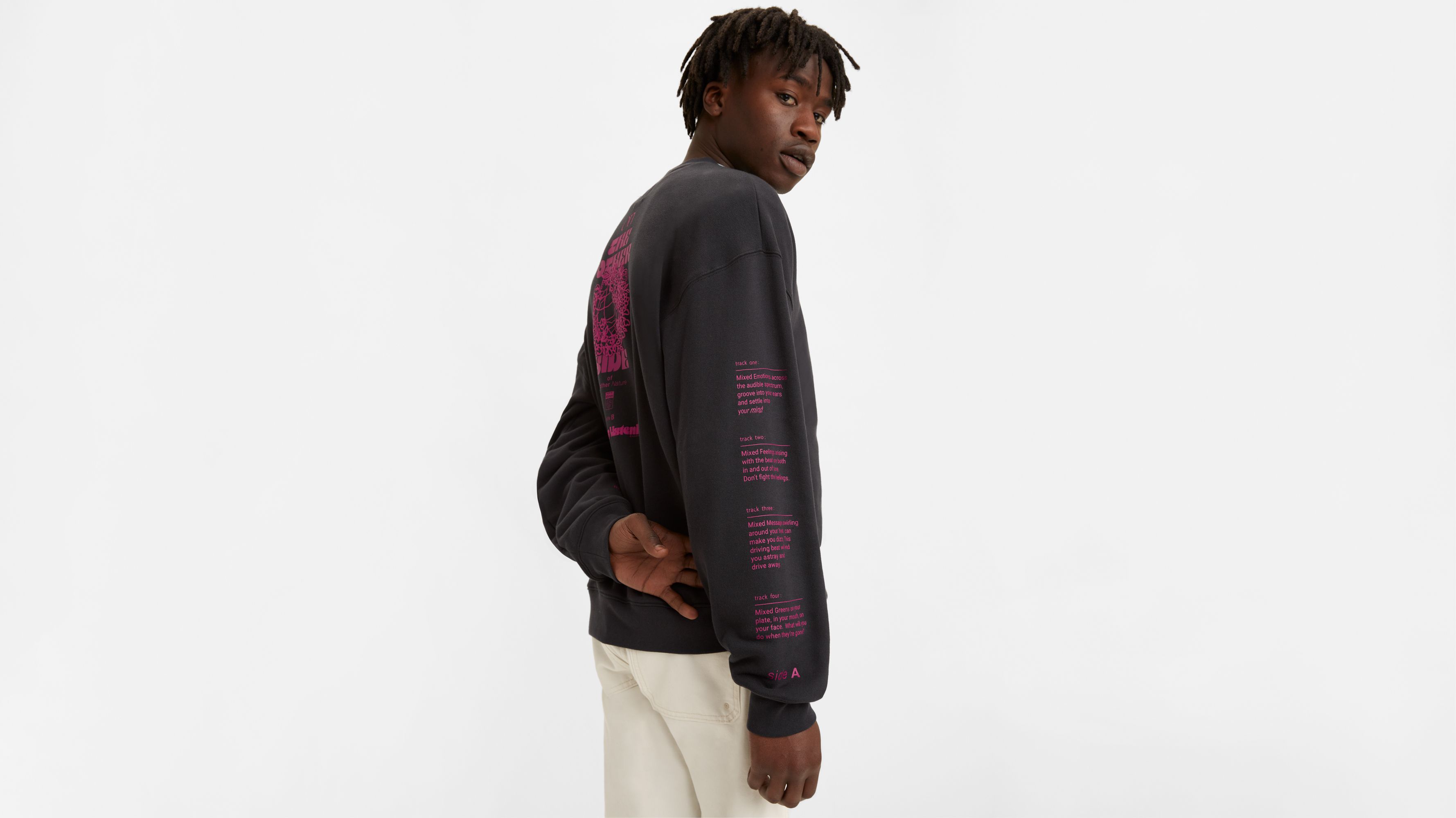 Relaxed Graphic Crewneck Sweatshirt - Black | Levi's® CA