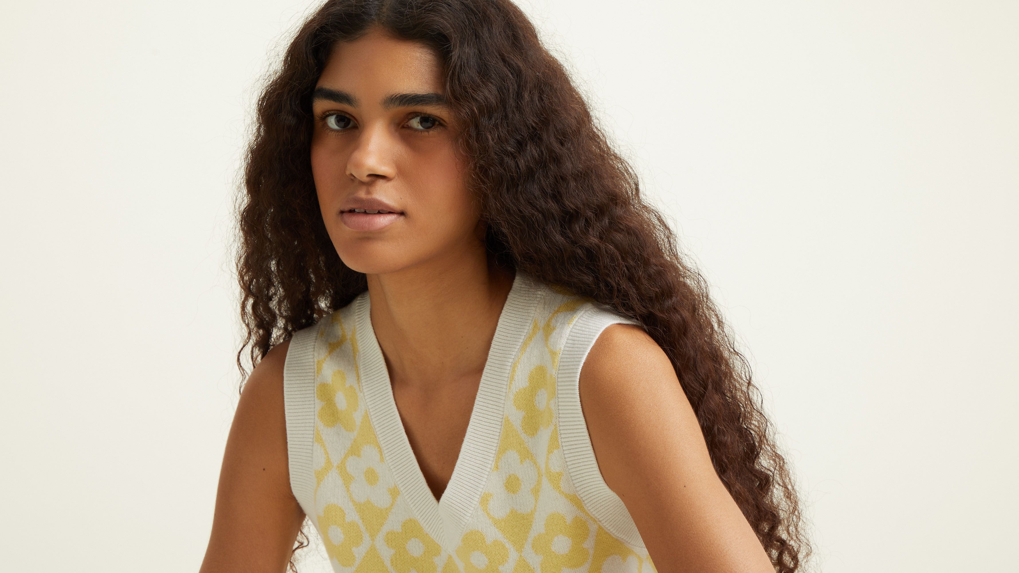 Shelly Sweater Vest - Yellow | Levi's® CZ