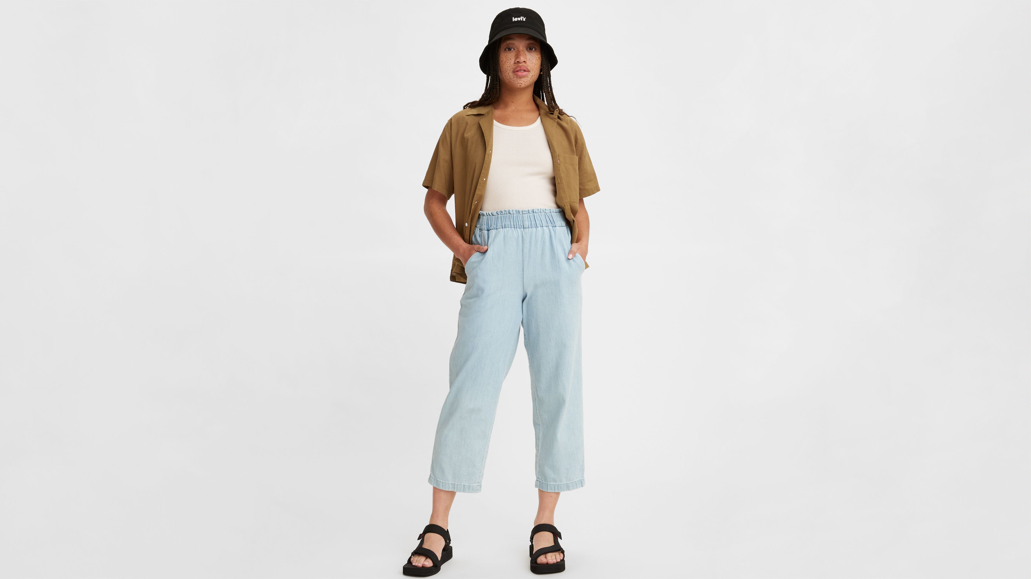 Scrunchie Women's Pants - Medium Wash | Levi's® CA