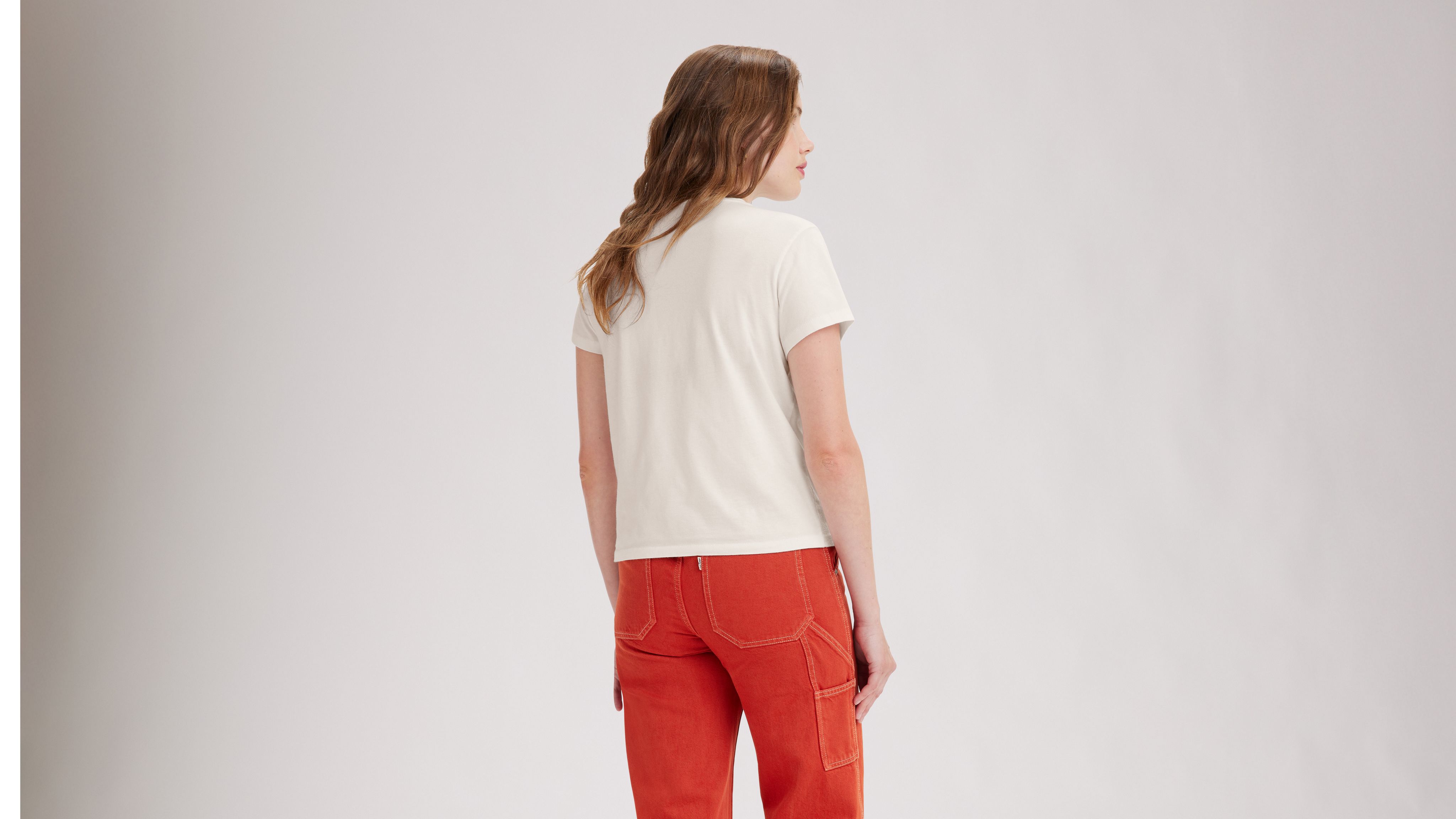 Graphic Classic Tee - White | Levi's® RS