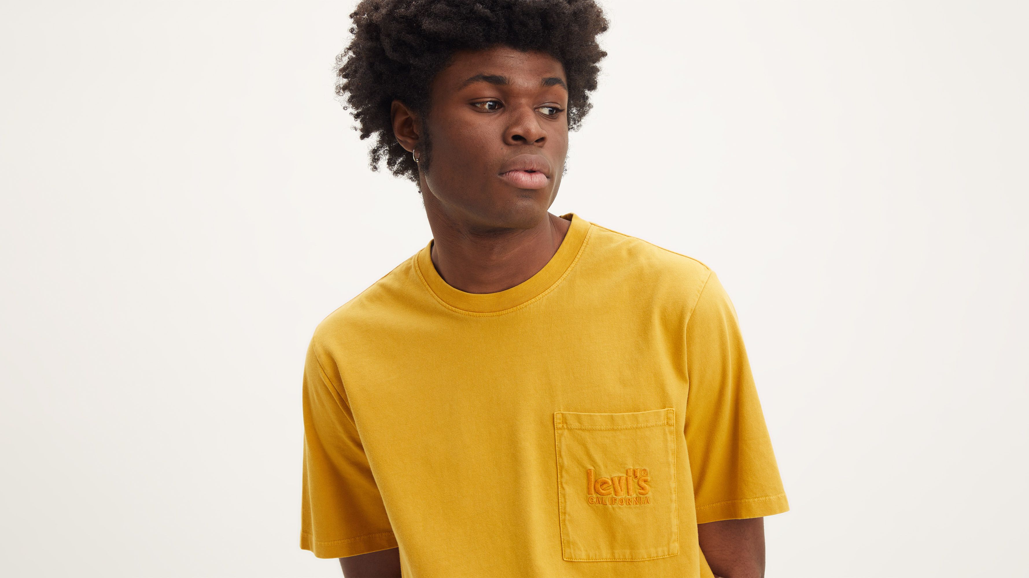 Easy Pocket Tee - Gold | Levi's® ES