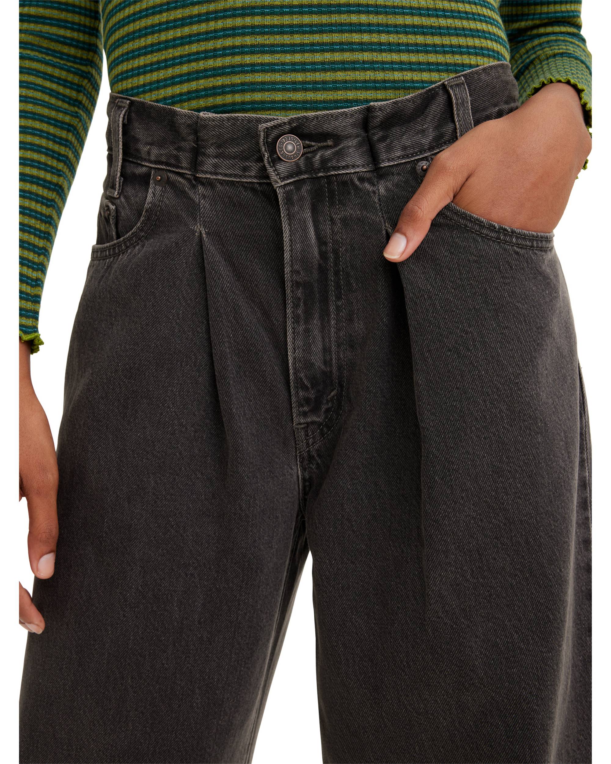Pleated Baggy Dad Women's Jeans - Black | Levi's® US Pleated Baggy Dad Women's Jeans - Black | Levi's® US