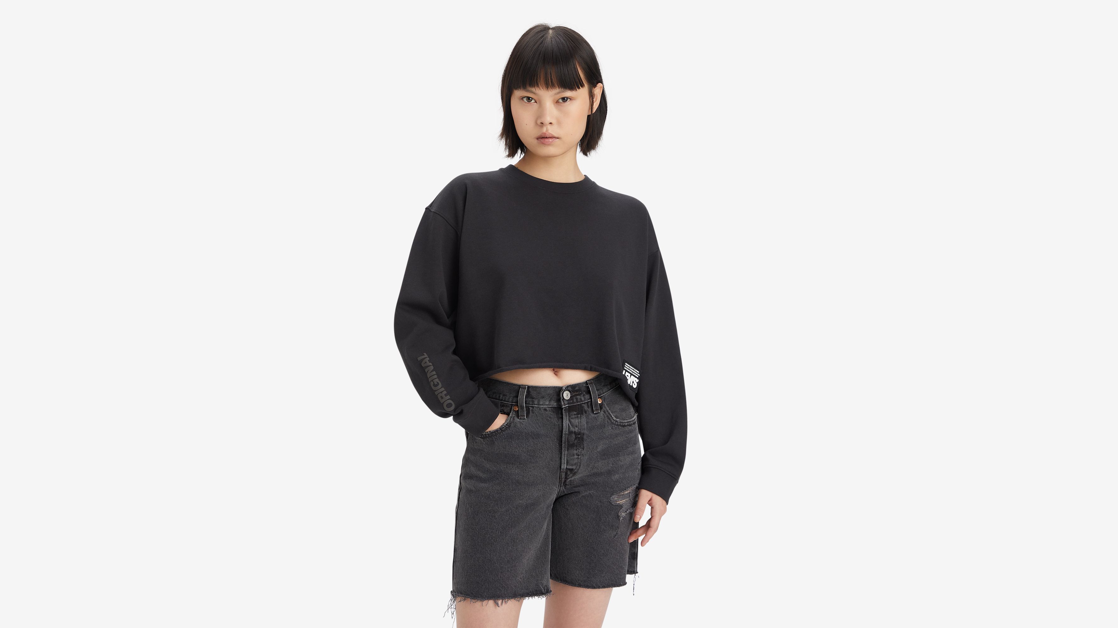 Graphic Carla Raw Cut Crewneck Sweatshirt - Black | Levi's® US