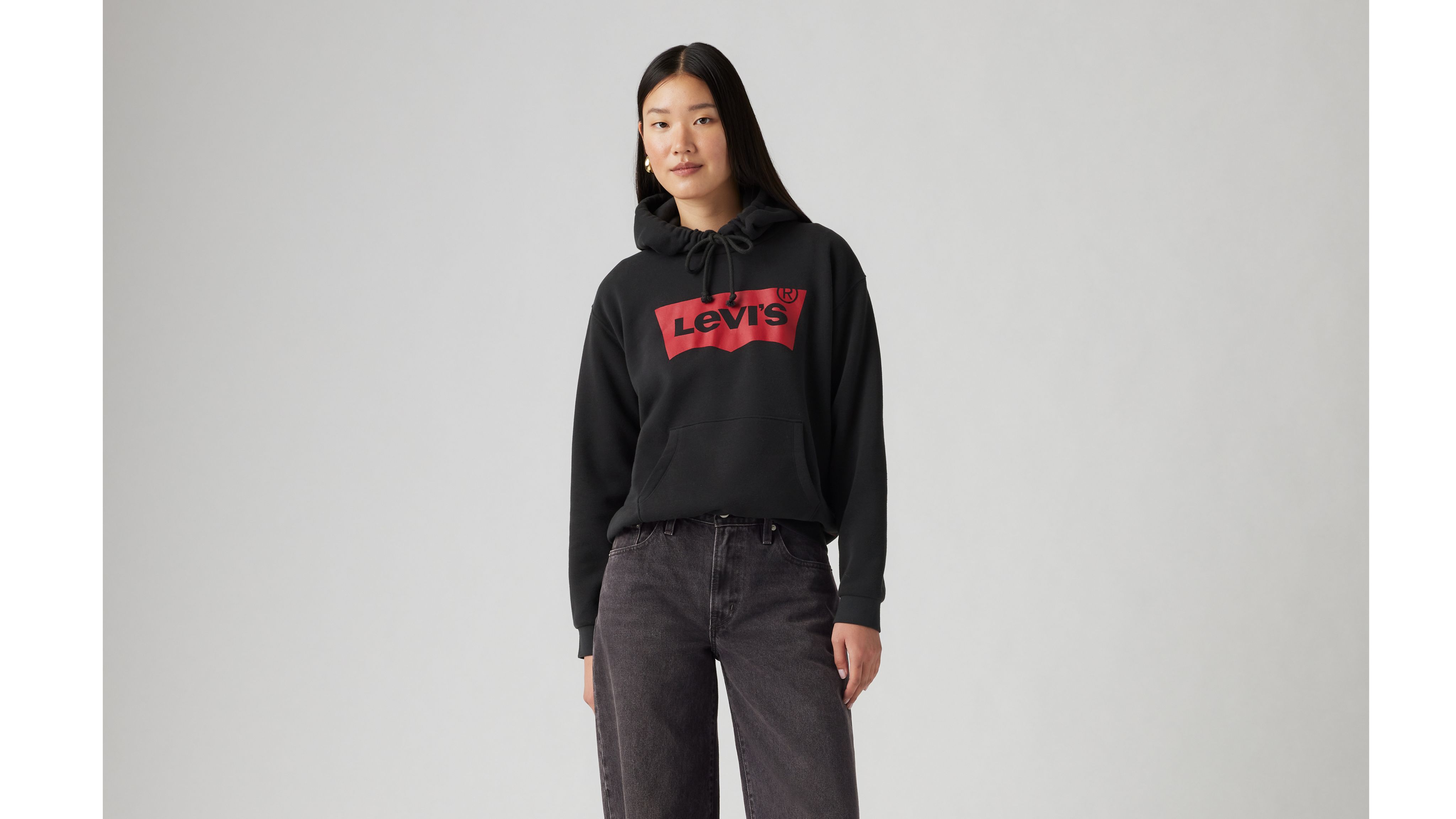Graphic Everyday Hoodie - Black | Levi's® RO