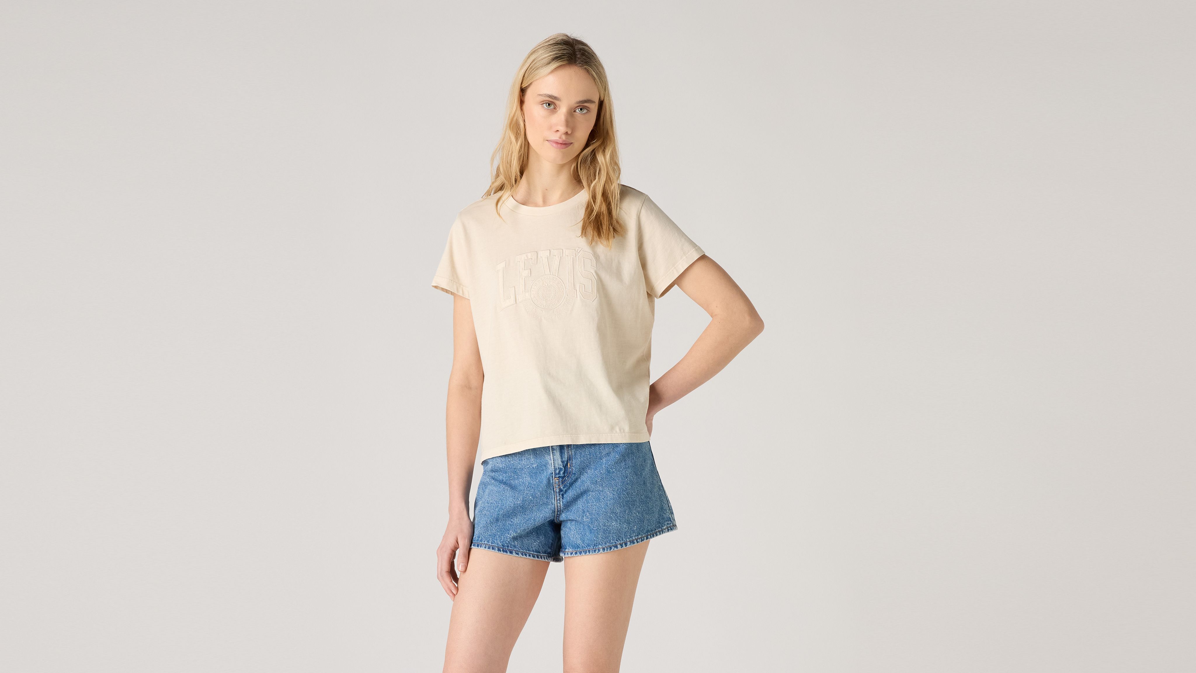 Graphic Boxy Tee - Cream | Levi's® GB