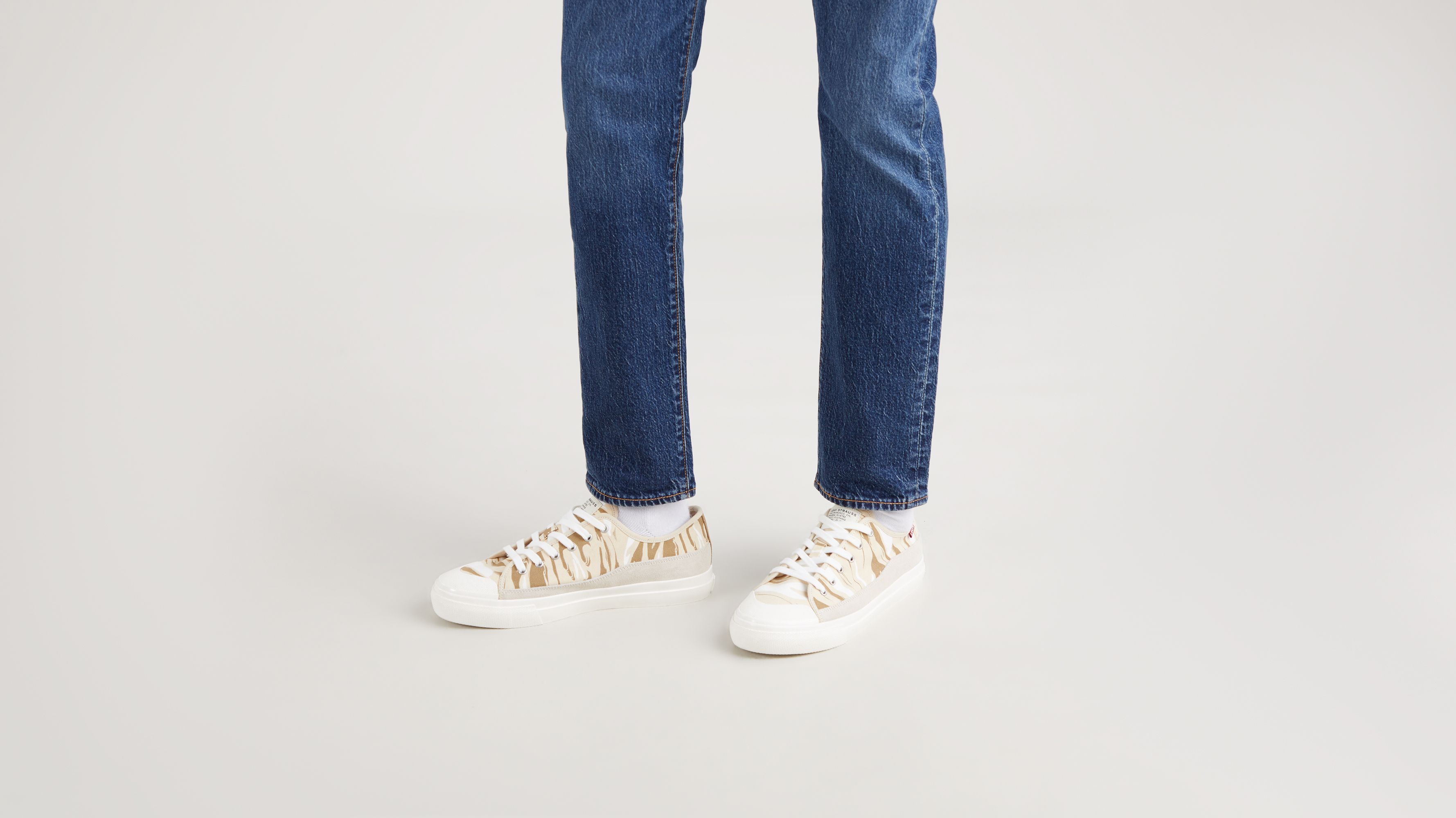 Square Low Sneakers - Multi Colour | Levi's® AT