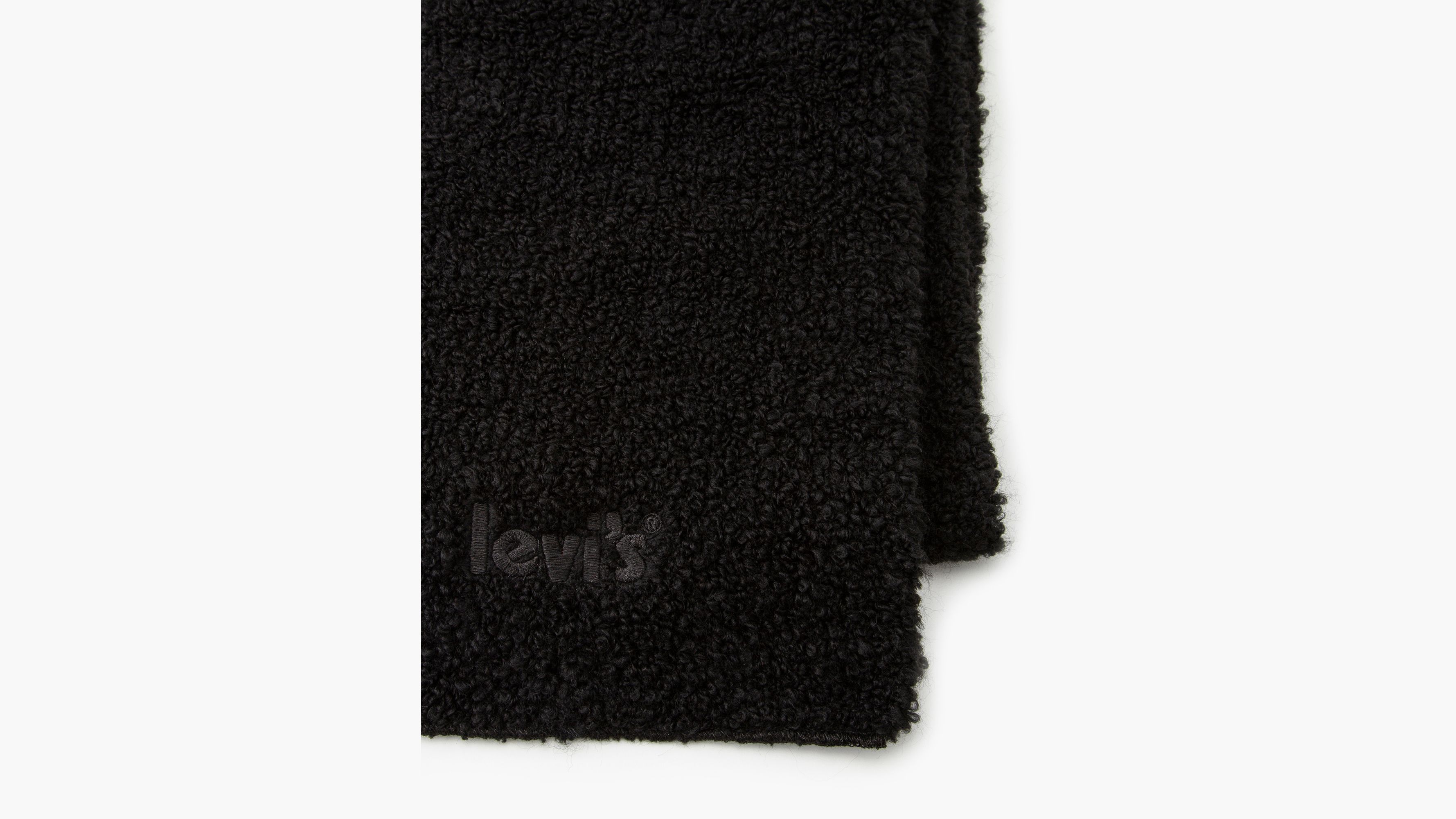 Cozy Scarf - Black | Levi's® AT