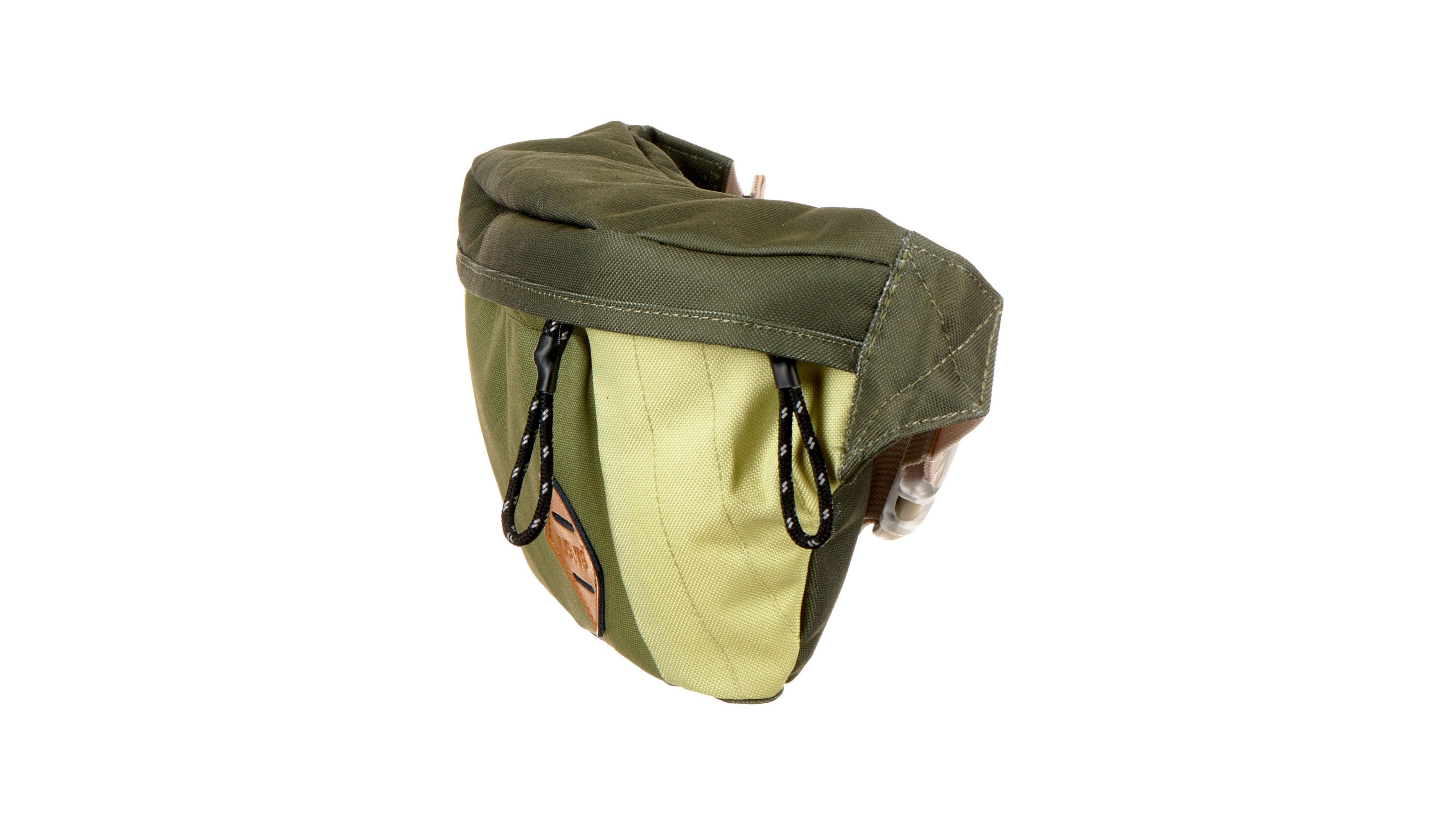Large Banana Sling With Lash Tab - Green | Levi's® CA