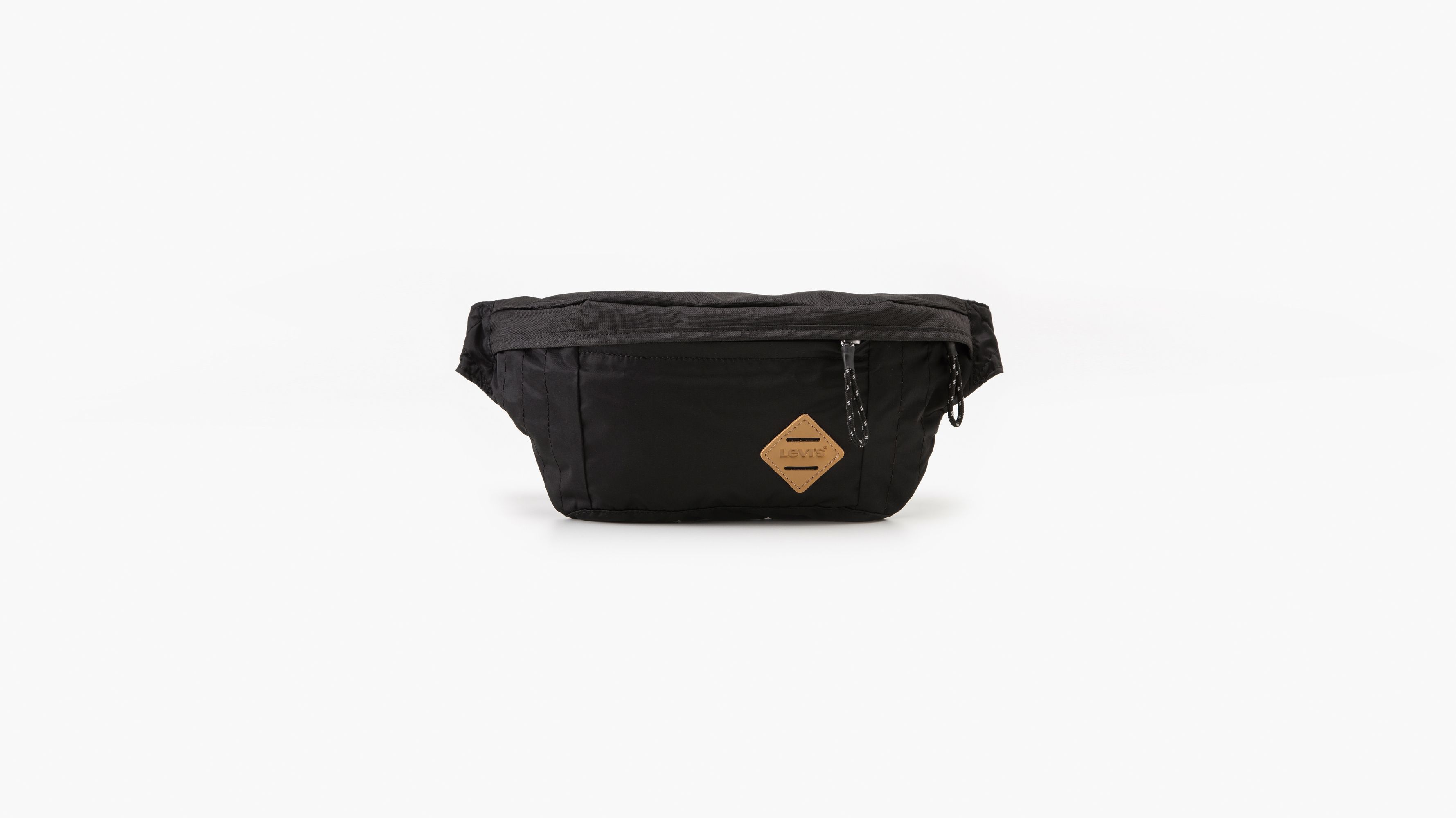 Large Banana Sling With Lash Tab - Black | Levi's® CA