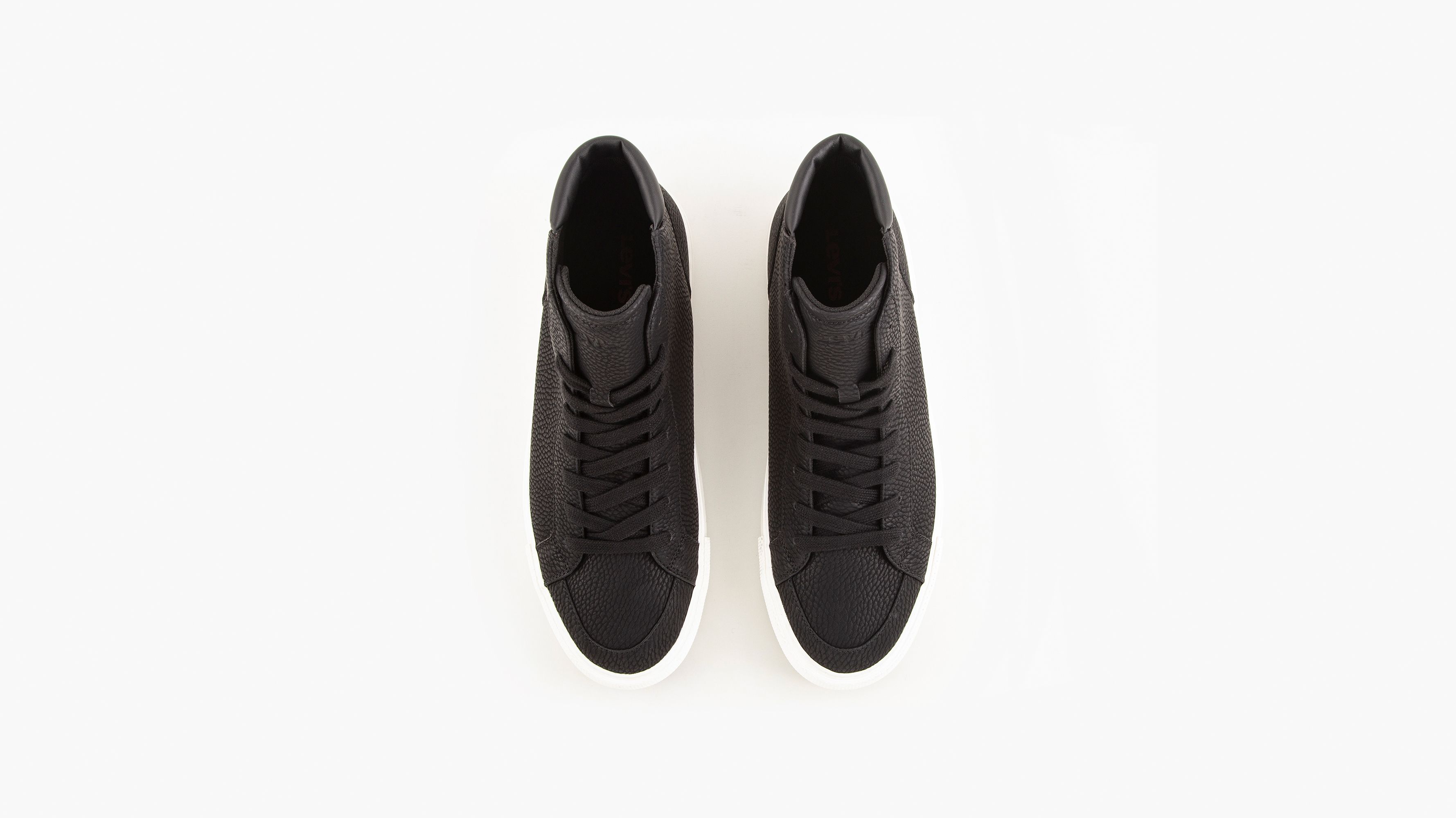 Chukka Mid Sneakers - Black | Levi's® XK