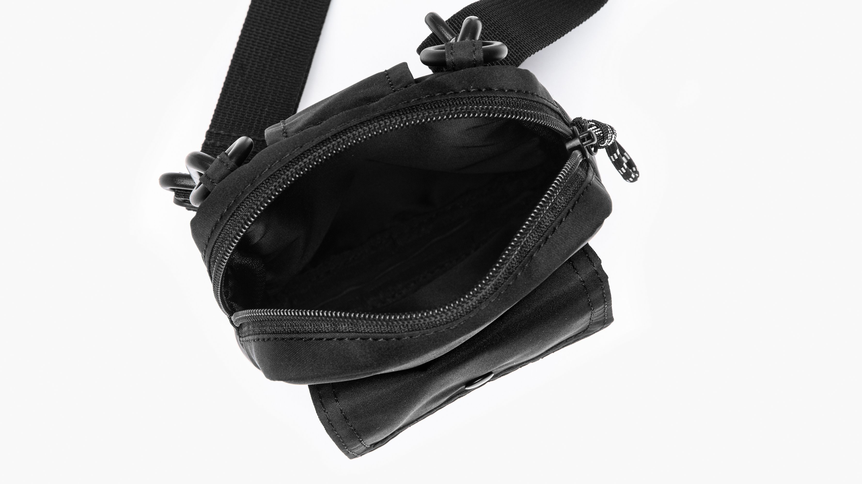 Levi's® Small Crossbody - Black | Levi's® GR