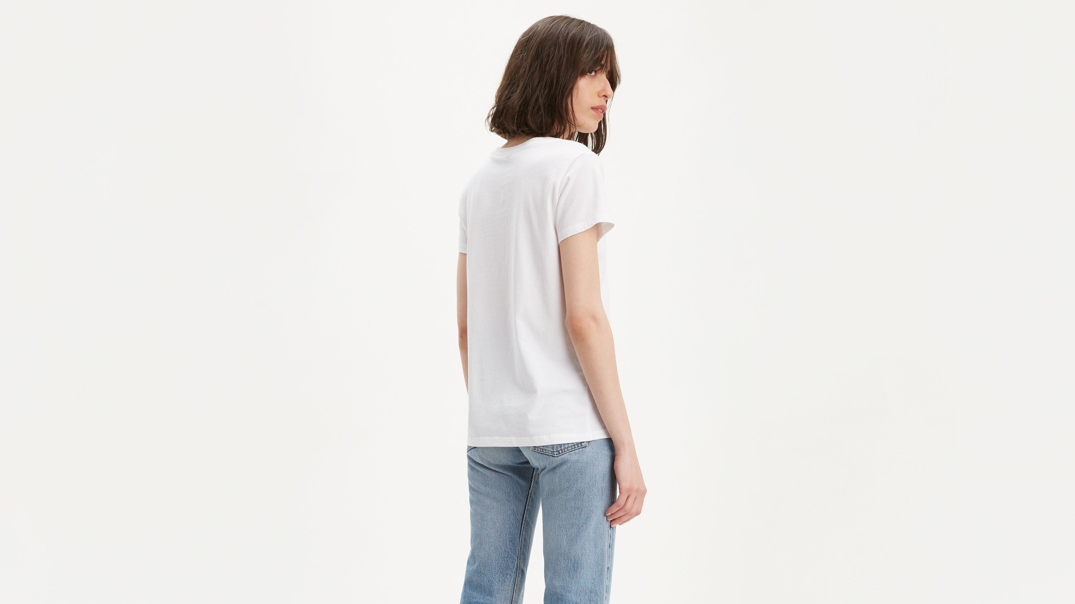 Chest Heart Graphic Tee Shirt - White | Levi's® US