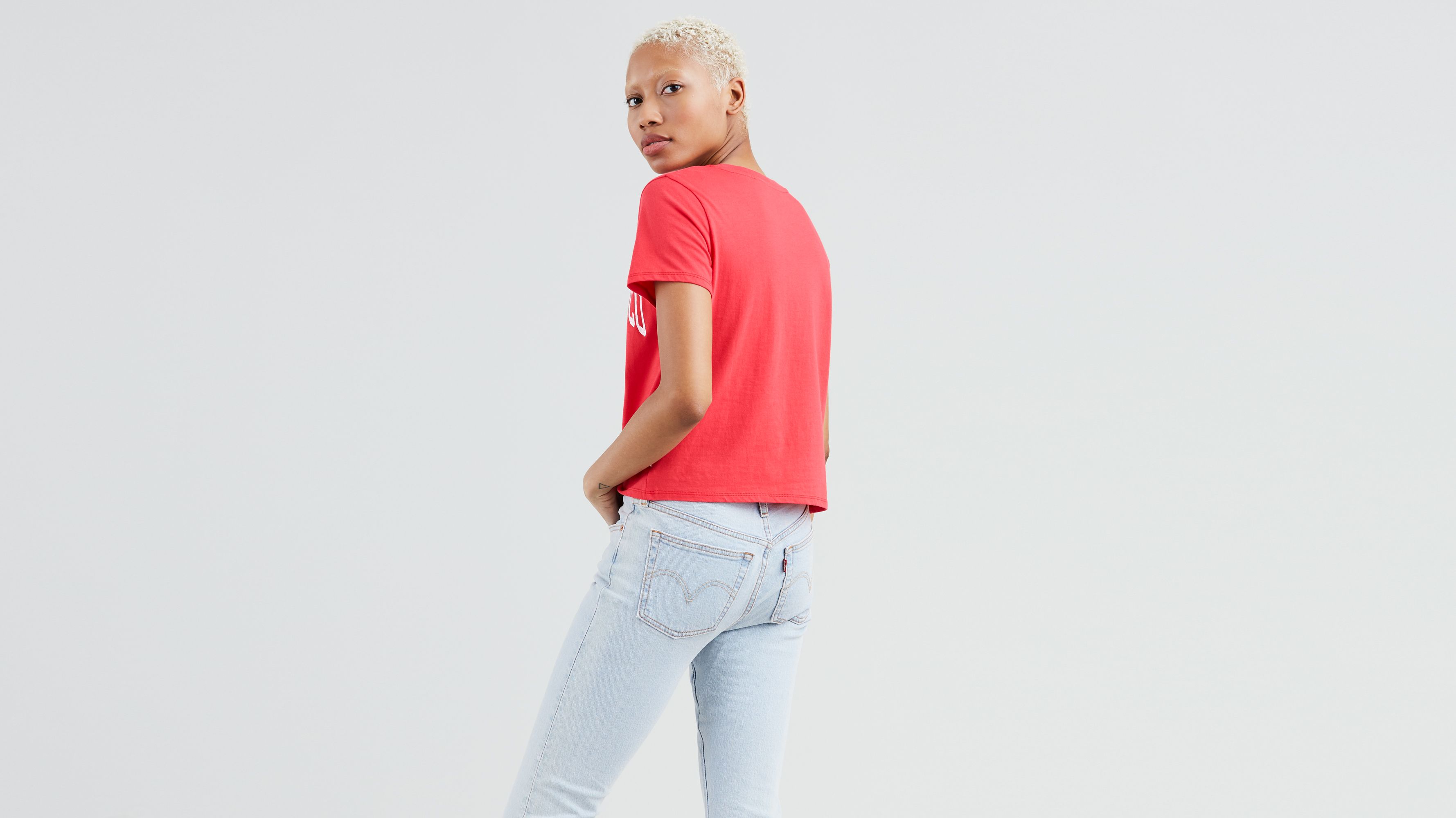 Graphic Cropped Tee Shirt - Red | Levi's® US