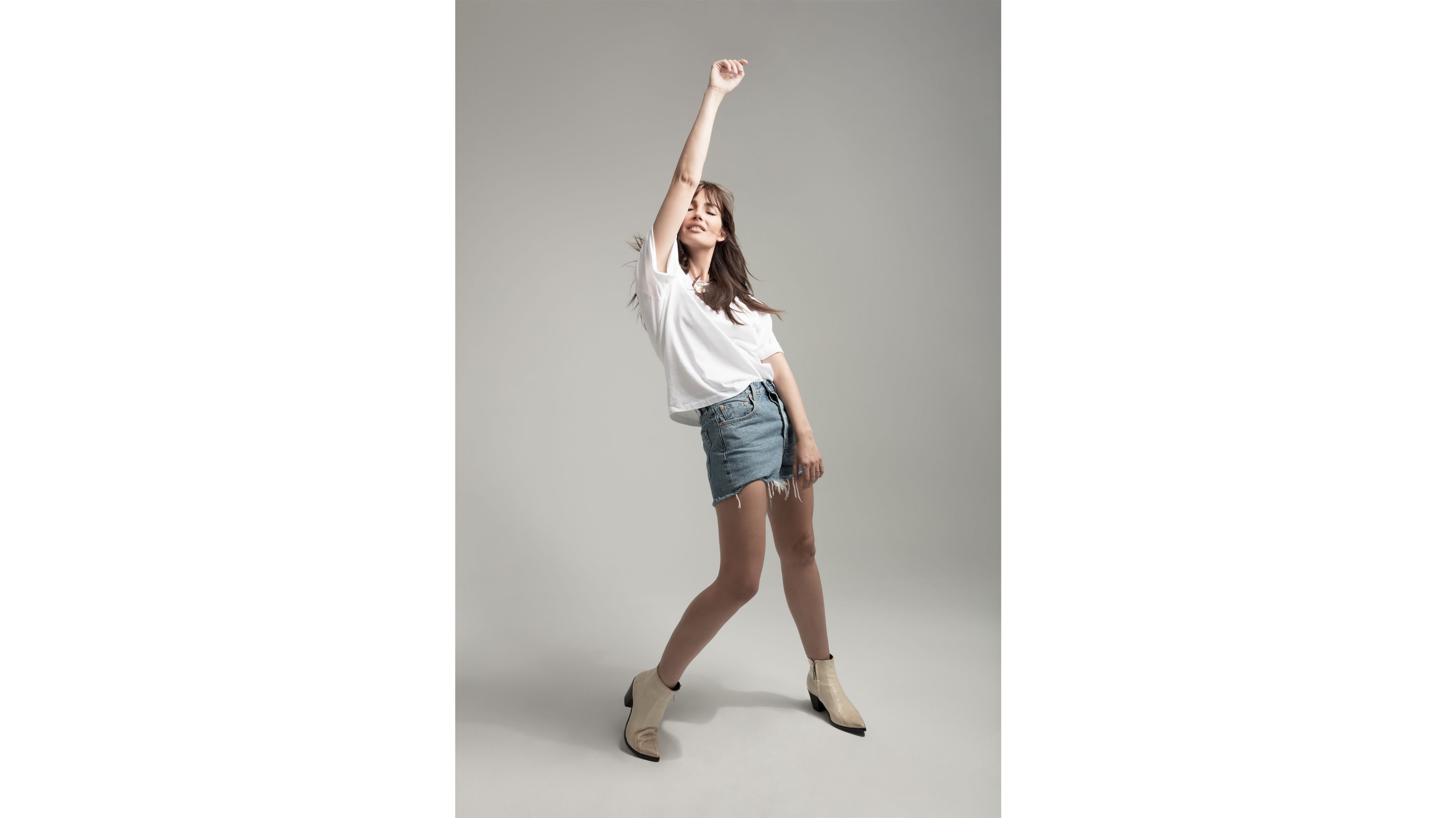Levi's® X Lily Aldridge 501® Original Short - Medium Wash | Levi's® US