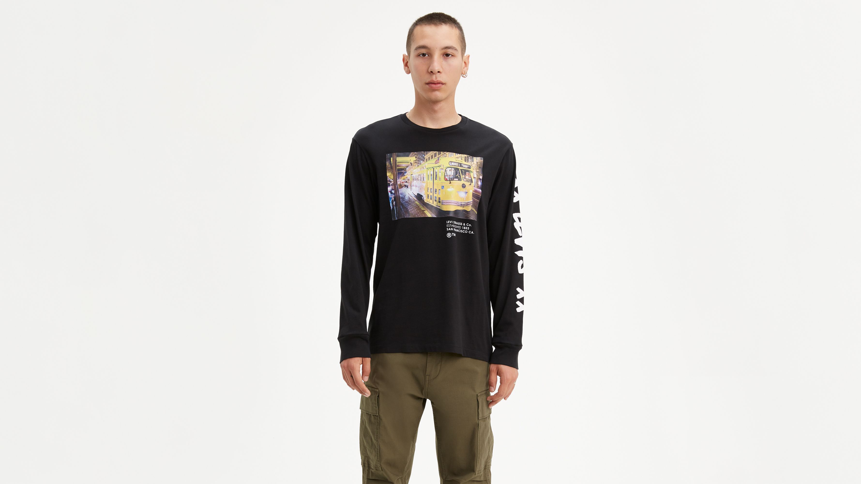 Classic Graphic Tee Shirt - Black | Levi's® US