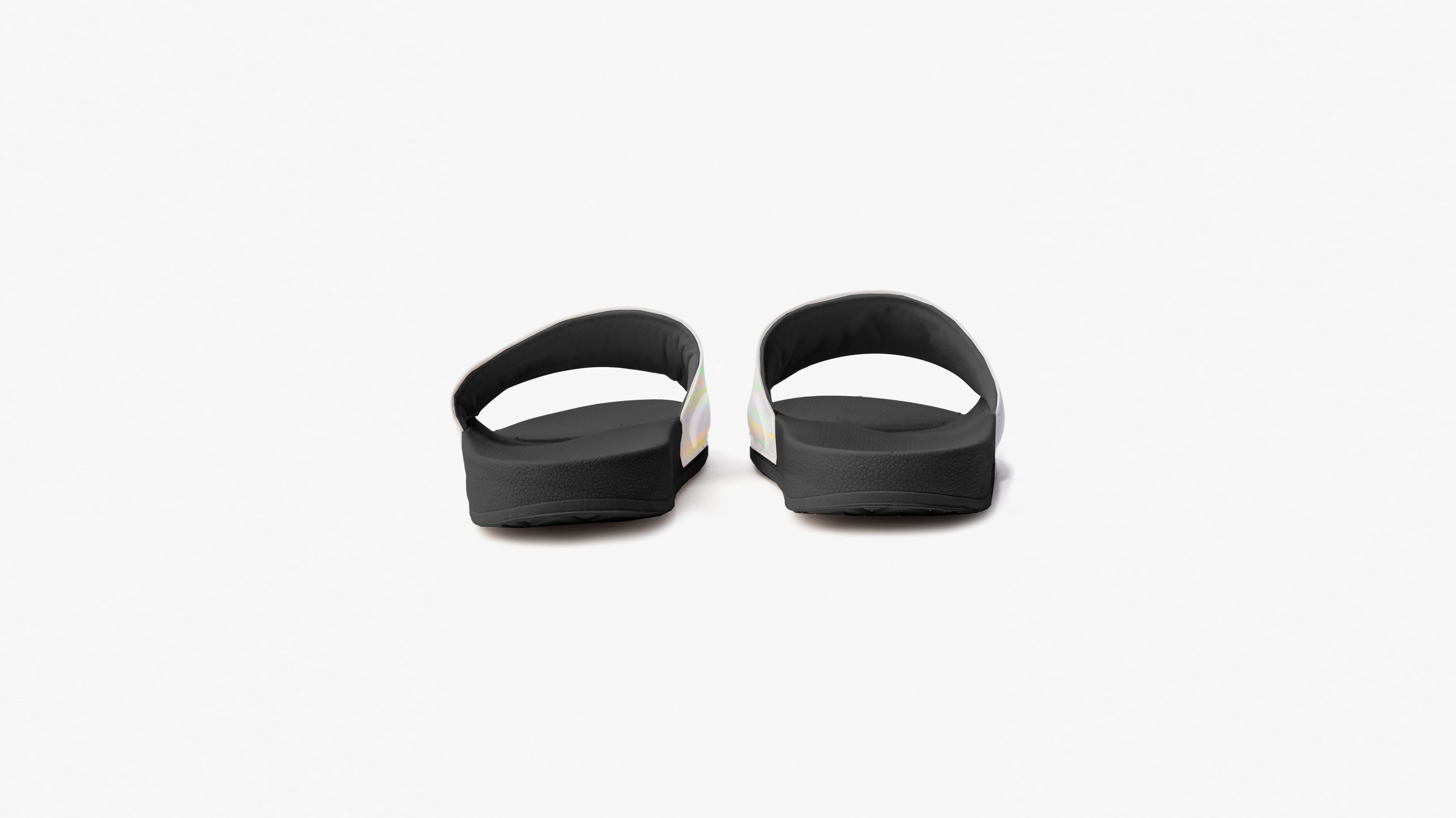 June Batwing Sliders - Black | Levi's® BE