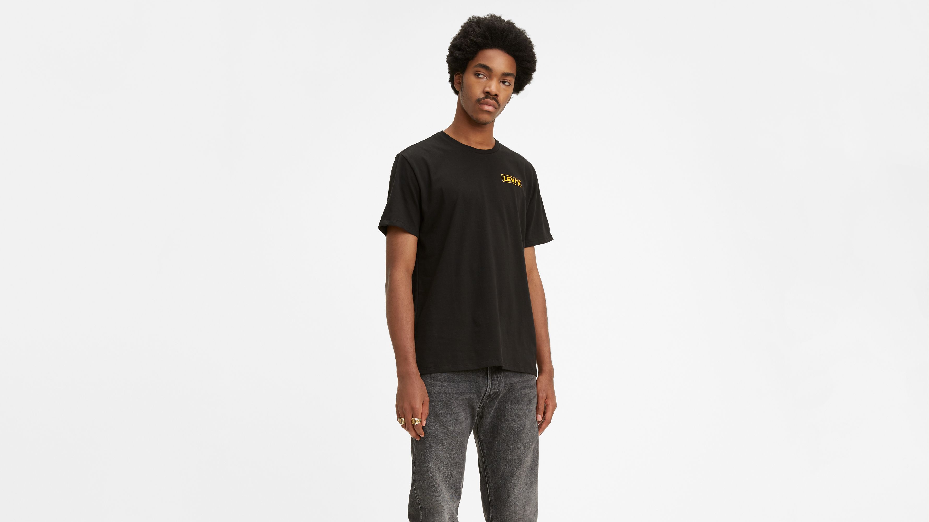 Chest Boxtab Logo Tee Shirt - Black | Levi's® US