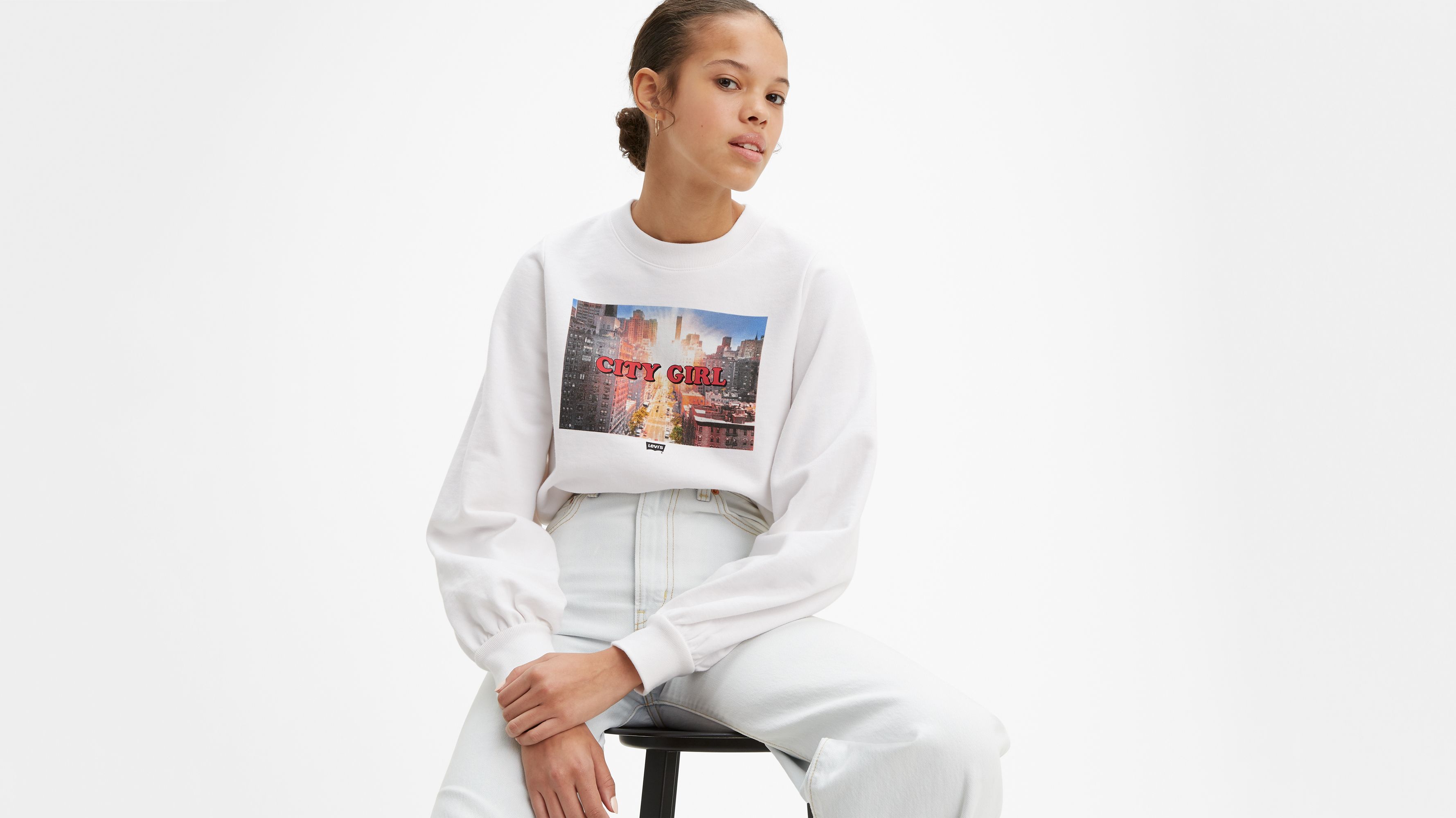 Voluminous Sleeve Crew - White | Levi's® BG